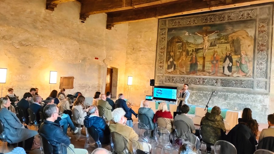 "Essenziale" è il tema conduttore, fittissimo il programma: al via ...